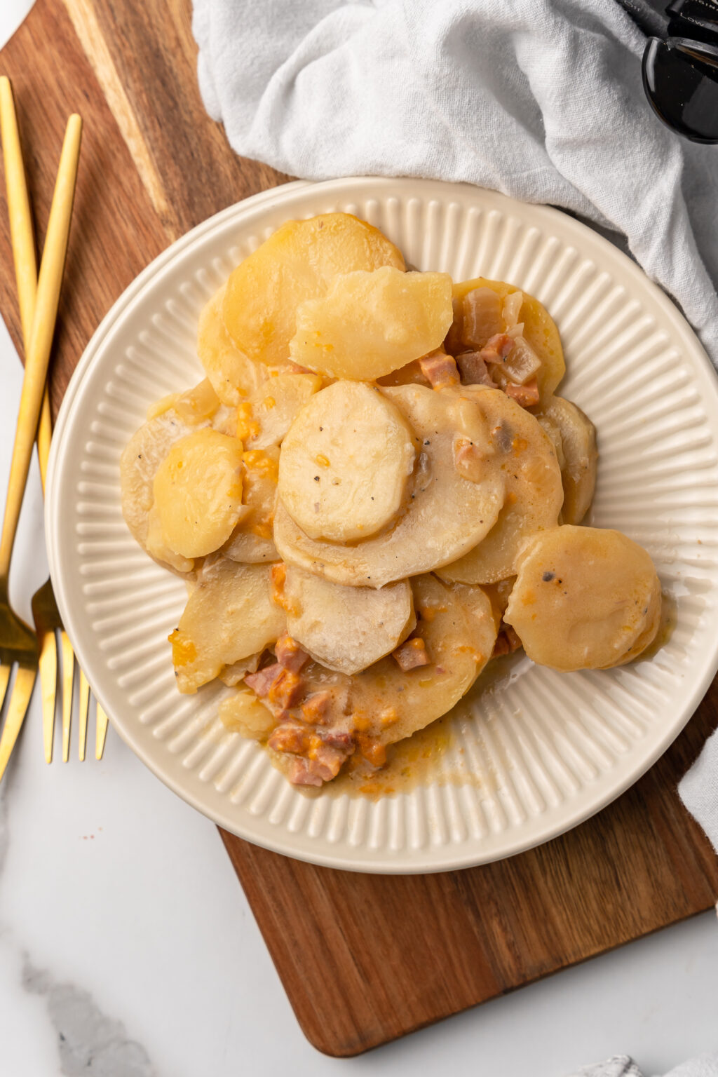 Crockpot Scalloped Potatoes and Ham Recipe - The Vanilla Tulip